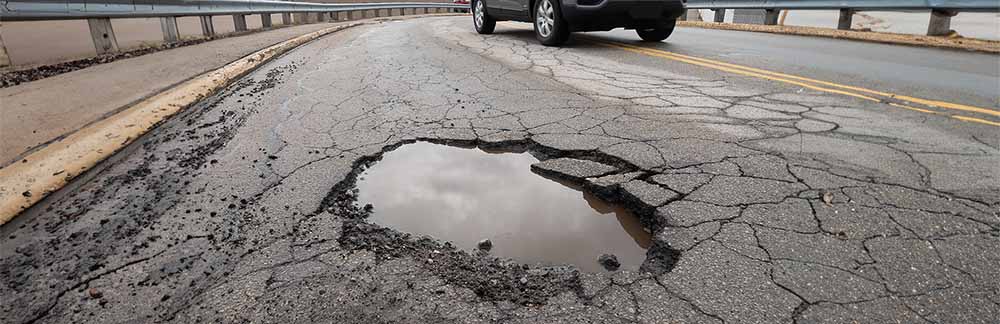 How to Avoid Tire Sidewall Damage from Potholes?
